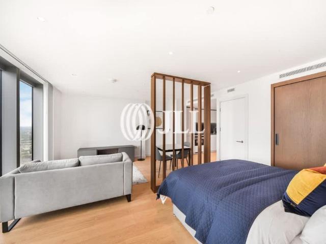 Landmark Pinnacle, Marsh Wall E14