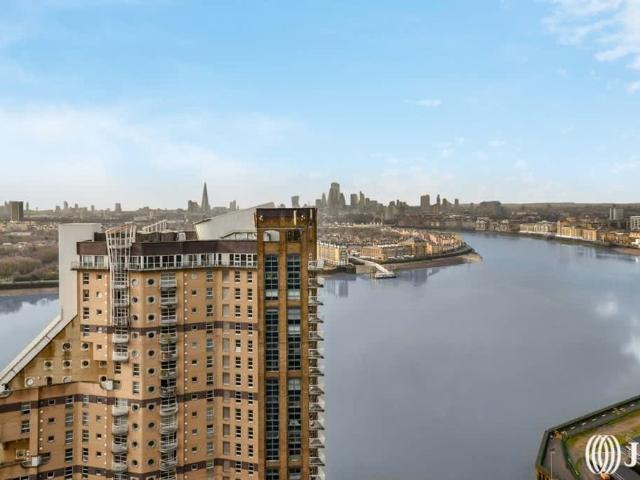 Landmark Pinnacle, Marsh Wall, E14