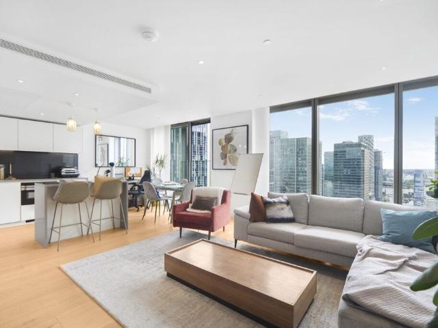 Landmark Pinnacle, Marsh Wall E14, 2 bed flat to rent, £3,683 pcm | PrimeLocation