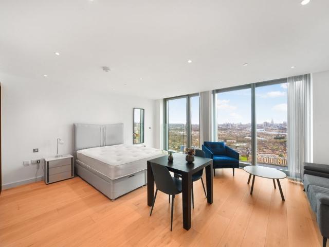 Landmark Pinnacle, Marsh Wall E14, Studio to rent, £2,513 pcm | PrimeLocation