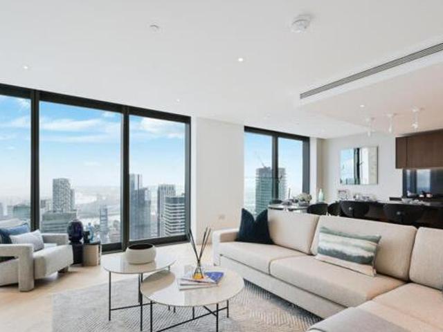 Landmark Pinnacle, Marsh Wall, 2 Bedroom Apartment