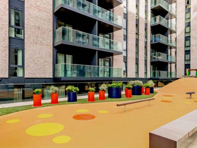 Landsby London Student Accommdoation | Amber