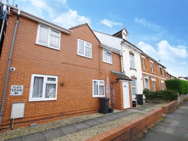 Landsdown Road, Old Town SN1, 1 bed flat to rent, £850 pcm | PrimeLocation