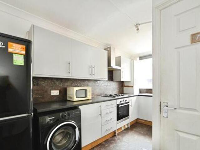 Landseer Avenue, Manor Park, 1 Bedroom Flat