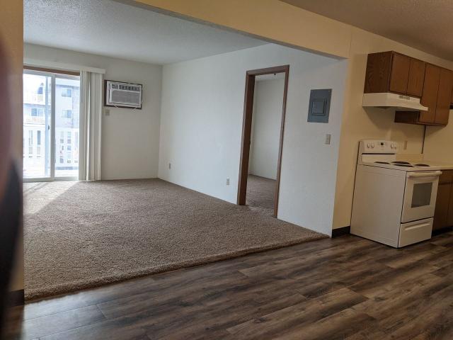Landview Apartments 2 Bedroom Apartment for Rent at 204 Garfield St Se, Warroad, MN 56763