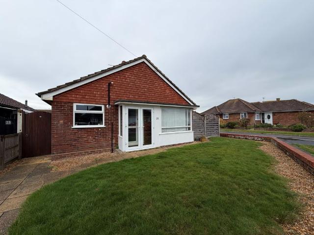 Lane End Road, Bognor Regis PO22, 2 bed detached bungalow to rent, £1,550 pcm | PrimeLocation