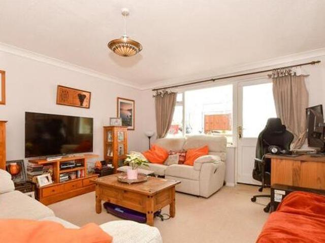 Lanes End, Totland Bay, 2 Bedroom Terraced