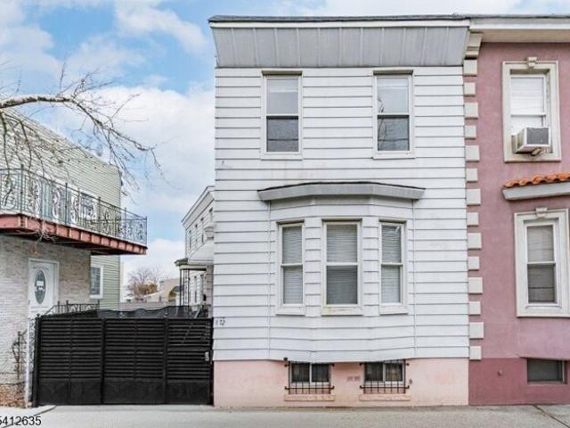 Lang St, Newark, Home For Sale