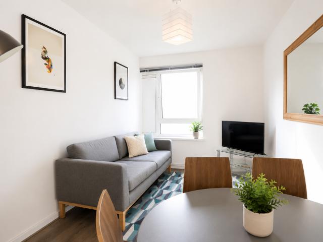Langdon House – Room 1