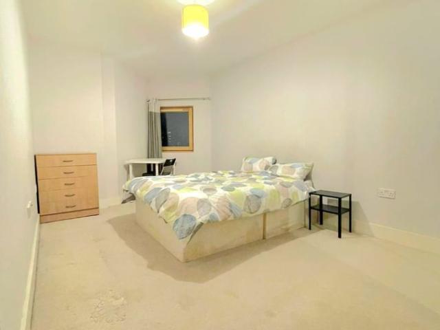 Langdon Park, London E14, Room to rent, £1,050 pcm | PrimeLocation