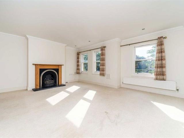 Langdon Park, TW11, London