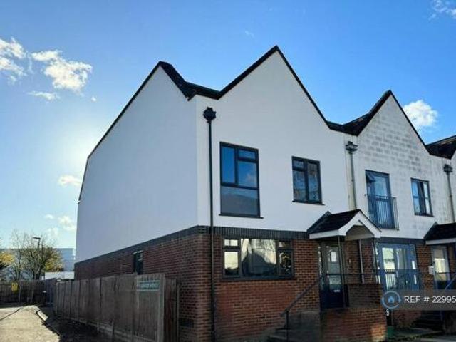 Langdon Road, Bromley, 4 Bedroom End