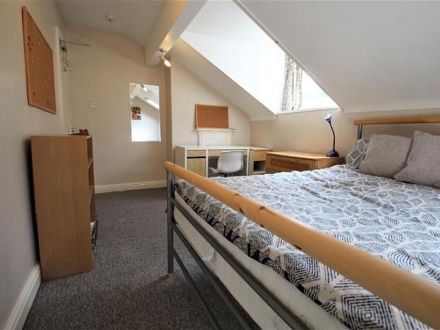 Langdale Terrace, Headingley, Leeds, Yorkshire LS6, 1 bed terraced house to rent, £508 pcm | PrimeLocation
