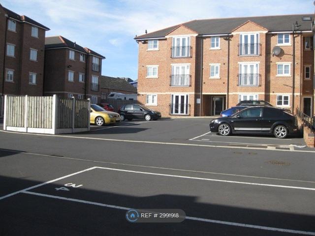Langdale Court, Barnsley S71, 2 bed flat to rent, £750 pcm | PrimeLocation
