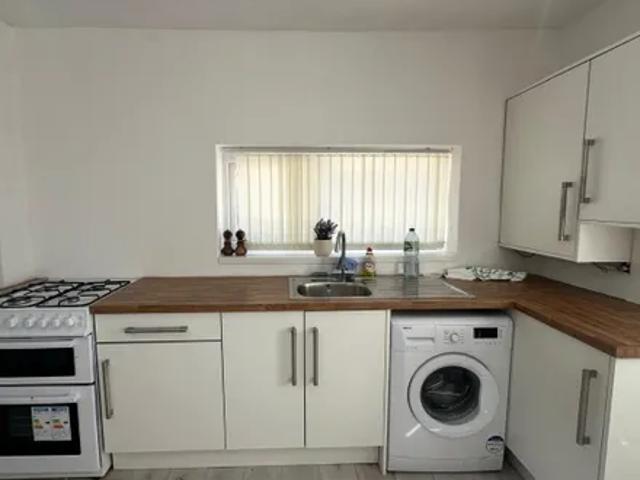 Langdale Road, Sandwell, B43 5RB, United Kingdom | 6 bed house for rent #154600728 | Rentberry