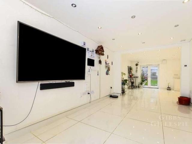 Lange Road, Harrow, HA2