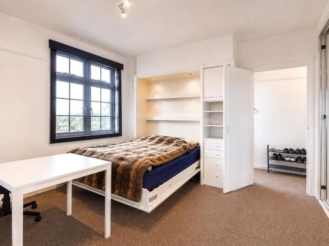 Langford Court, Abbey Road, London NW8, Studio to rent, £2,100 pcm | PrimeLocation