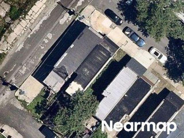 Langham Ave