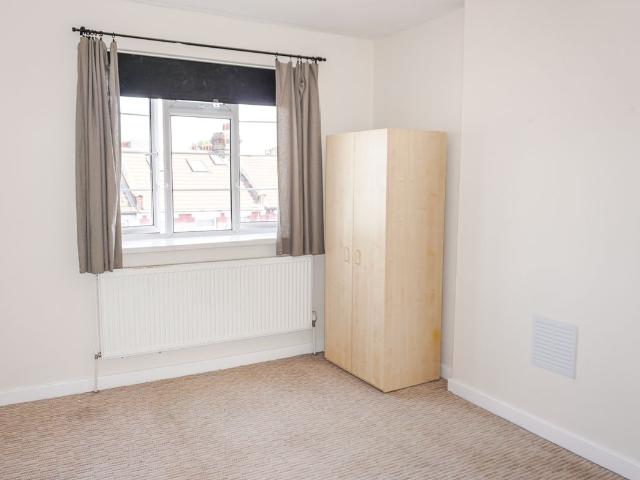 Langham Close, Turnpike Lane, Haringey N15, 2 bed flat to rent, £1,700 pcm | PrimeLocation