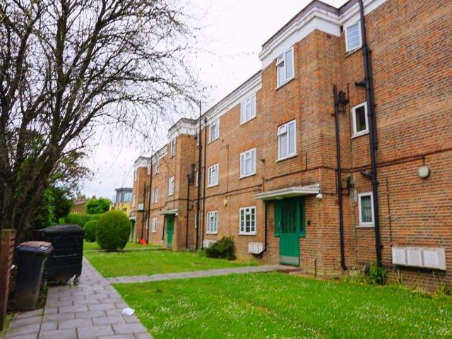 Langham Close, Turnpike Lane, Haringey N15, 2 bed flat to rent, £1,800 pcm | PrimeLocation