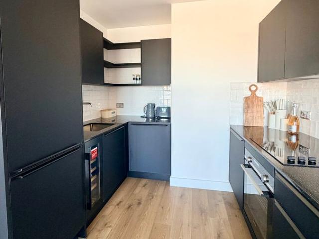 Langham Grove, London SE28, 1 bed flat to rent, £1,850 pcm | PrimeLocation