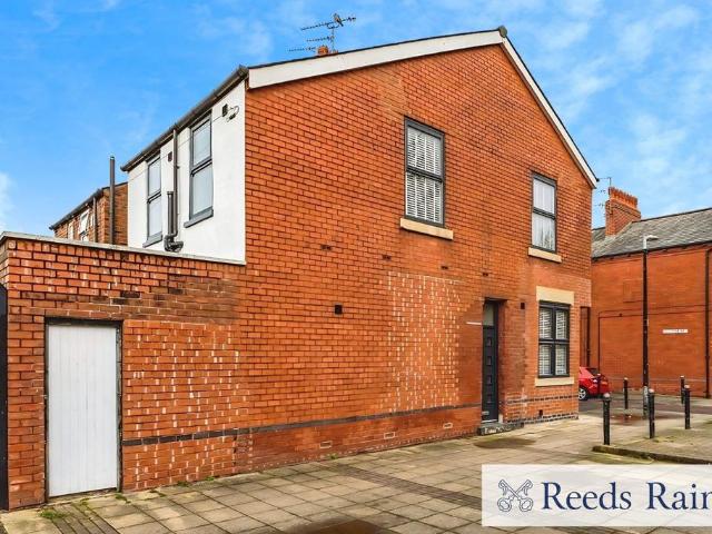 Langham Road, Greater Manchester M6 4 bed end of terrace house to rent £2,450 pcm £565 pw