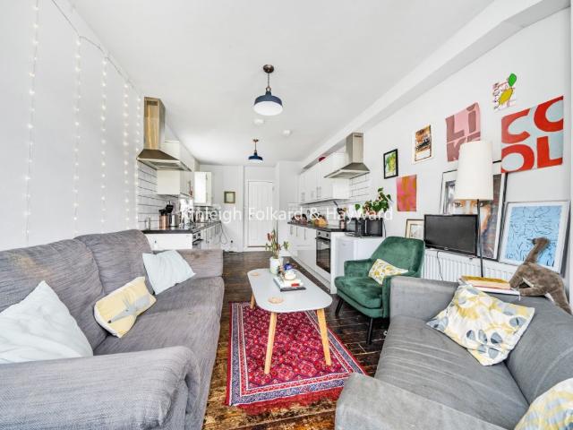 Langham Road, London N15, 5 bed detached house to rent, £4,950 pcm | PrimeLocation