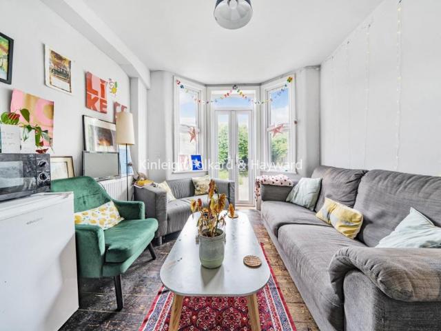 Langham Road, London, N15 5 bed house to rent £4,950 pcm £1,142 pw