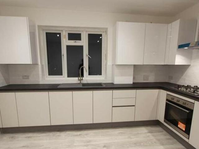Langham Road, London, 2 Bedroom Apartment