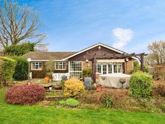 Langham Road, Robertsbridge, 5 Bedroom Bungalow
