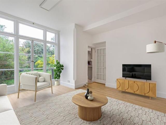 Langham Road, TW11, London