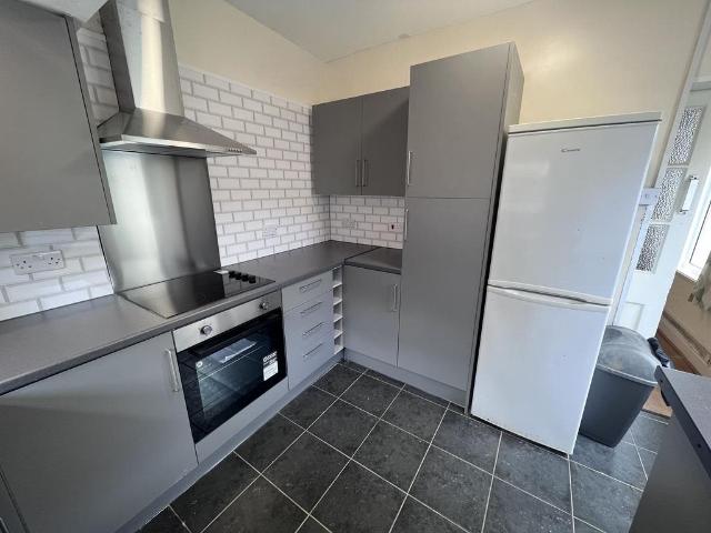 Langland Terrace, Brynmill, SA2 5 bed terraced house to rent £2,050 pcm £473 pw