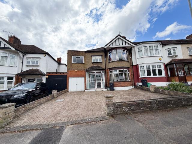 Langley Crescent, London, E11 Birchills Estate Agents