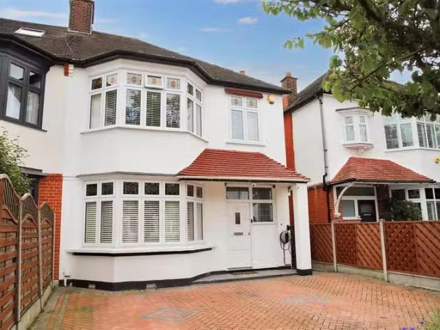 Langley Drive, Wanstead 4 bed semi detached house for sale £.