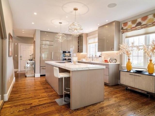 Langley Rd Unit,newton, Condo For Sale