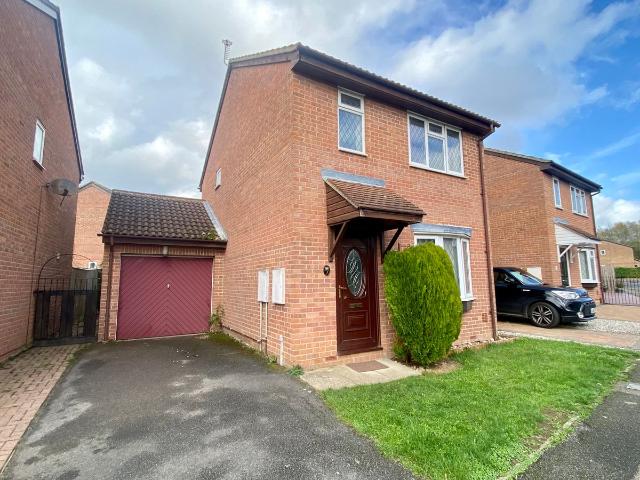 Langley Road, Abingdon, Oxfordshire OX14, 3 bed detached house to rent, £1,700 pcm | PrimeLocation