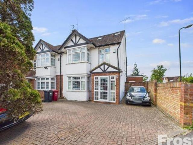Langley Road, Langley, 4 Bedroom Semi detached