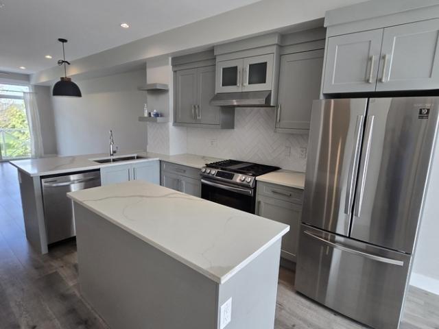 Langley Townhome Near Willoughby