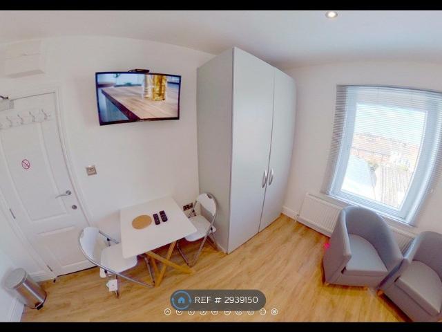 Langney Road K, Eastbourne BN21, Studio to rent, £820 pcm | PrimeLocation