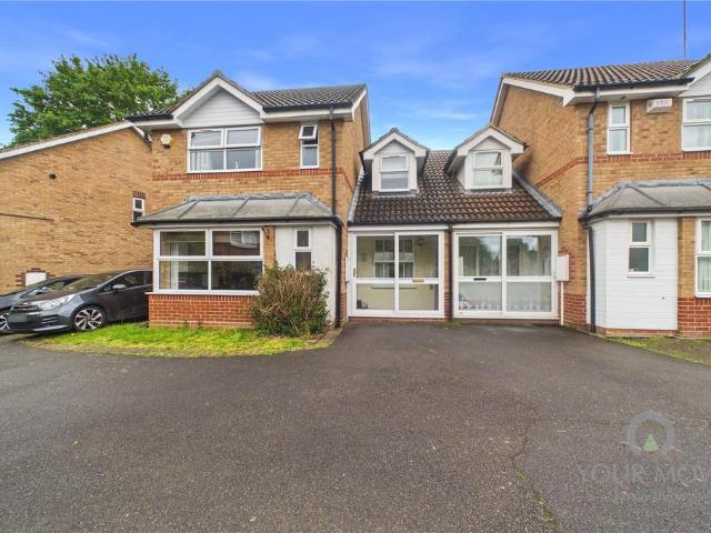Langsett Close, Northampton NN3 3 bed detached house to rent £1,325 pcm £306 pw