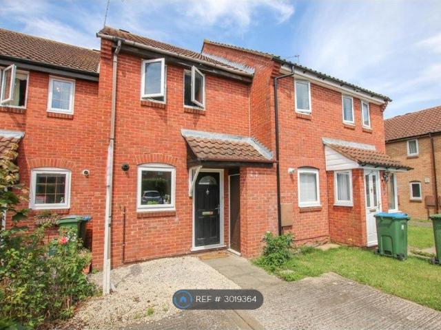 Langstone Close, Aylesbury HP20, 2 bed terraced house to rent, £1,350 pcm | PrimeLocation