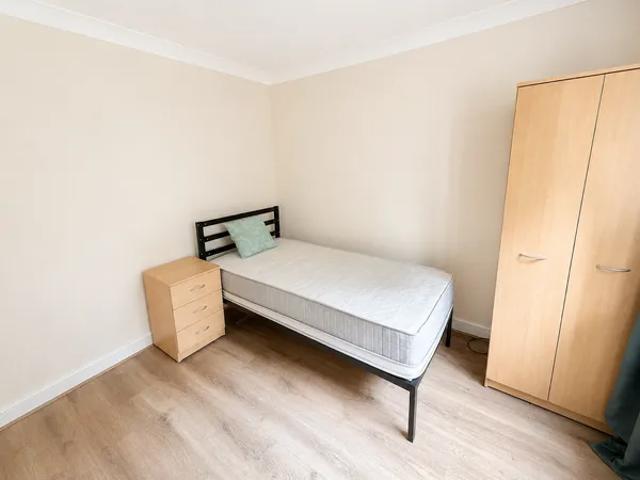 Langport Crescent, Oakhill, MK5