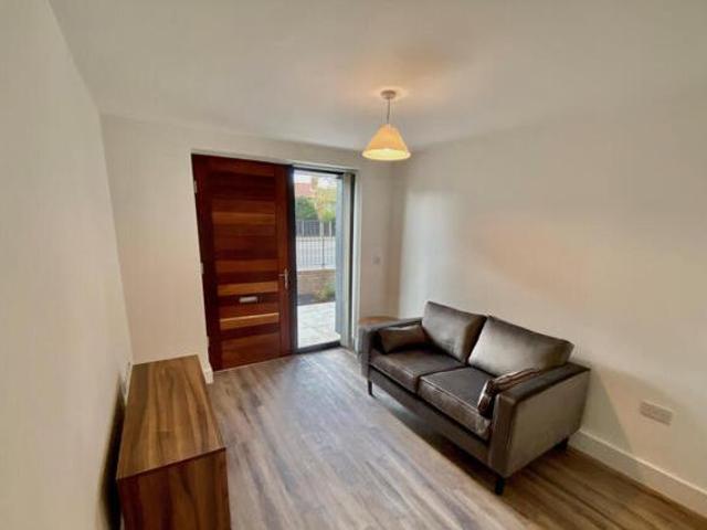 Langworthy Road, Salford, 1 Bedroom Apartment