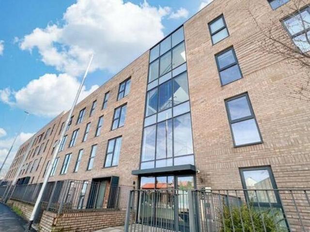 Langworthy Road, Salford, 2 Bedroom Flat