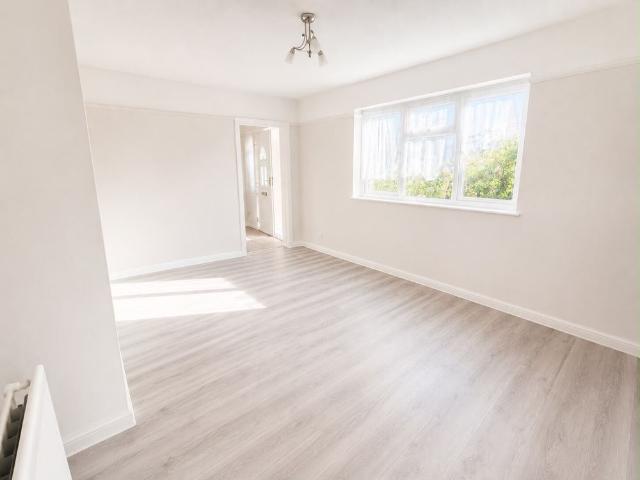 Langton Avenue, Chelmsford, CM1