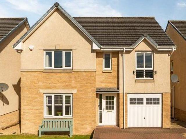 Langton Place, East Calder, 4 Bedroom Detached