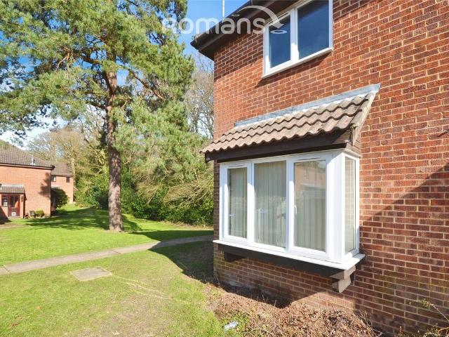 Langtons Meadow, Farnham Common SL2, 1 bed semi detached house to rent, £1,250 pcm | PrimeLocation