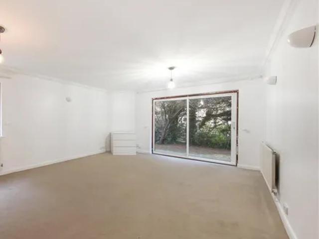 Lanherne Gate, 7 The Downs, London, SW20 8HH, United Kingdom | 2 bed apartment for rent #138148007 | Rentberry