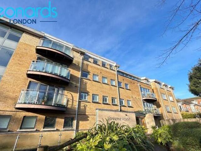 Lanherne House, The Downs, 2 Bedroom Apartment
