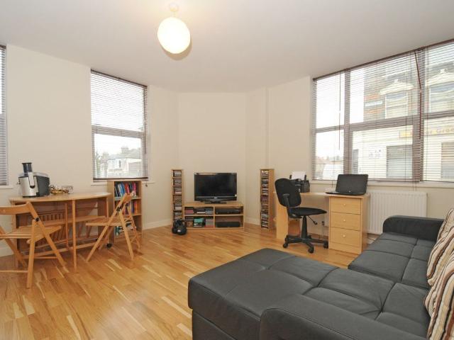 Lanier Road, Lewisham, London SE13, 1 bed flat to rent, £1,500 pcm | PrimeLocation